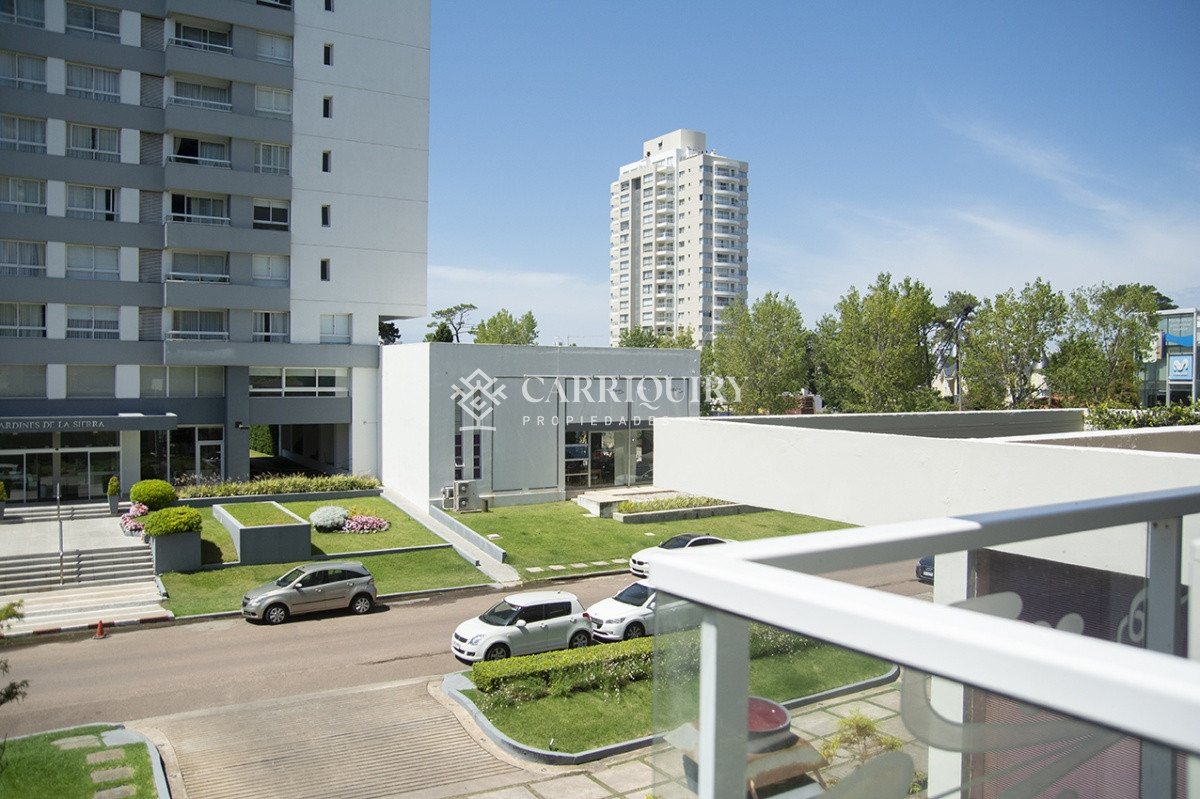 Apartamento ID.7638 - Esplendido departamento en venta en Edificio Yoo, Punta del Este