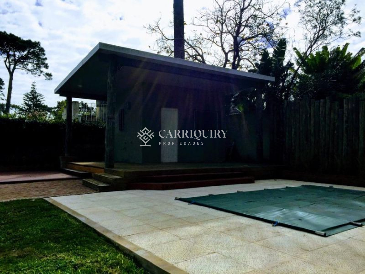 Casa ID.3029/Venta-de-Casa-3-DORMITORIOS-en-Playa-Mansa,-Punta-del-Este - Casa en venta Playa ...