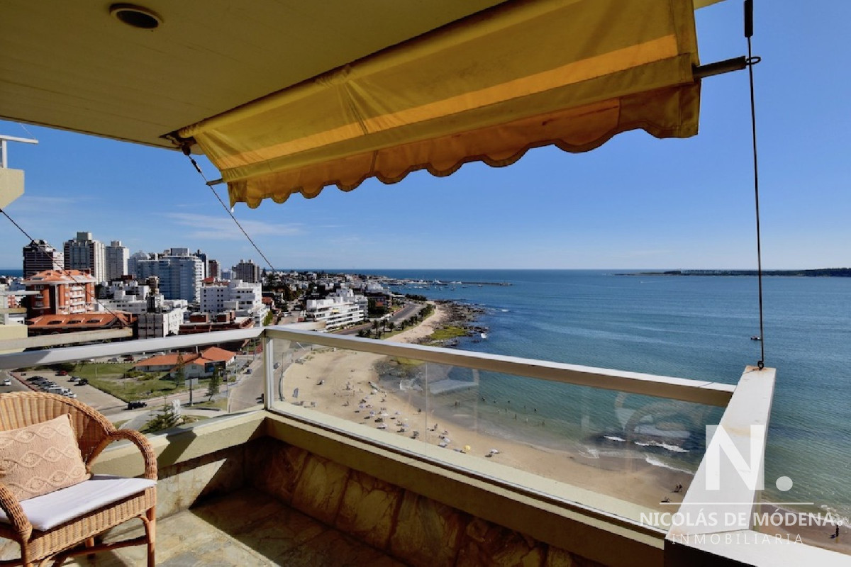 Apartamento ID.7189 - Malecon Punta del Este - 3 dorm. Playa Mansa - Primera Fila
