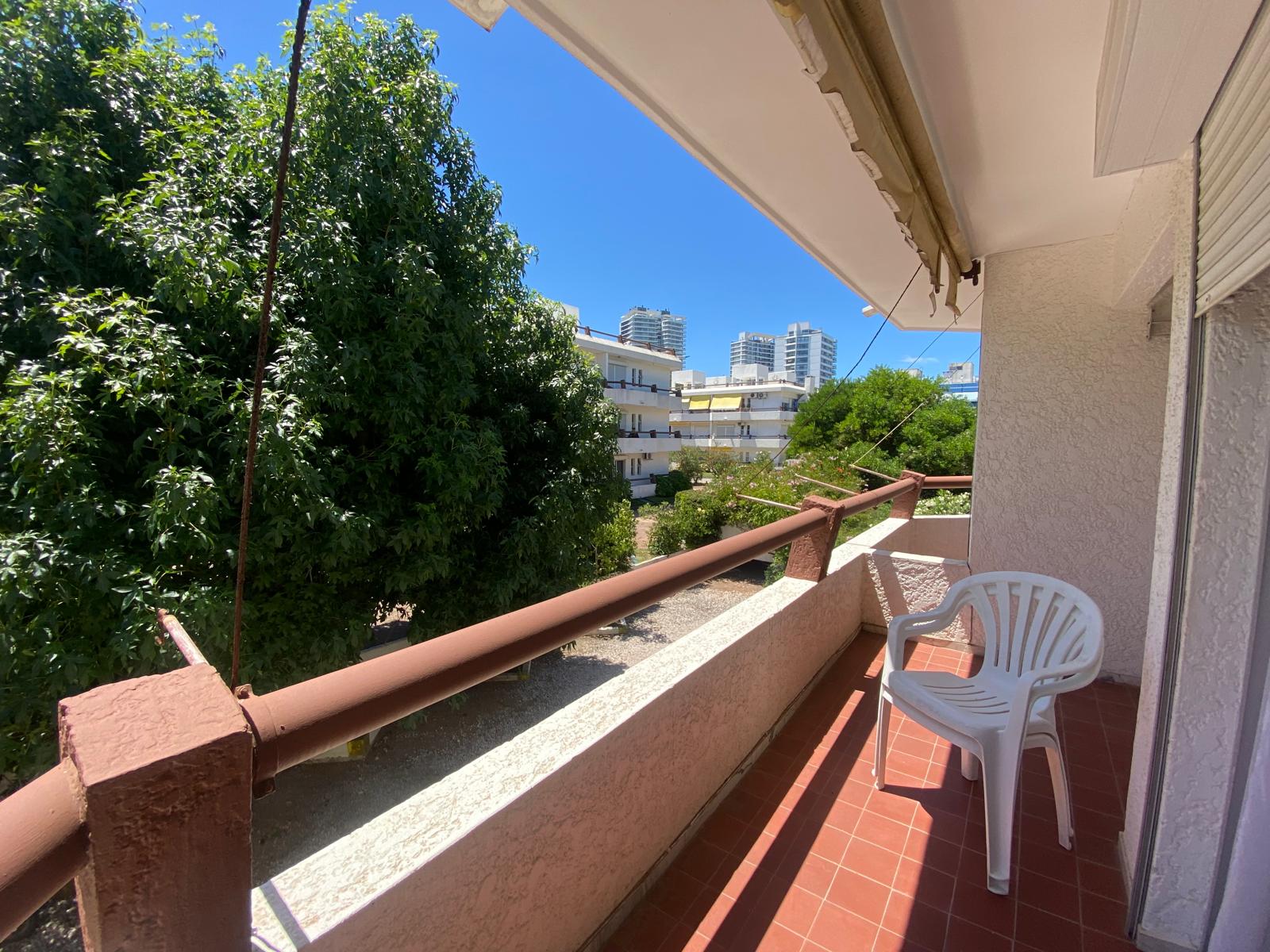 Borsari Inmobiliaria Apartamento ID.1375 - Primer piso por escalera ...